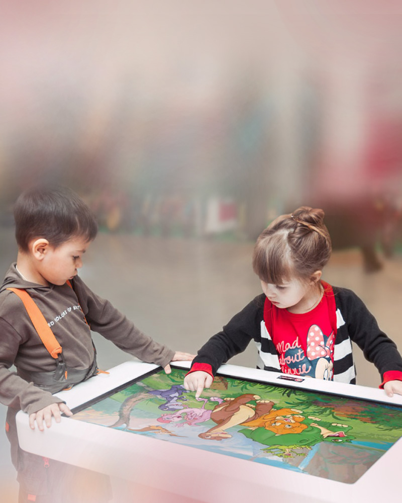 Interactive Multi Touch Screen Table